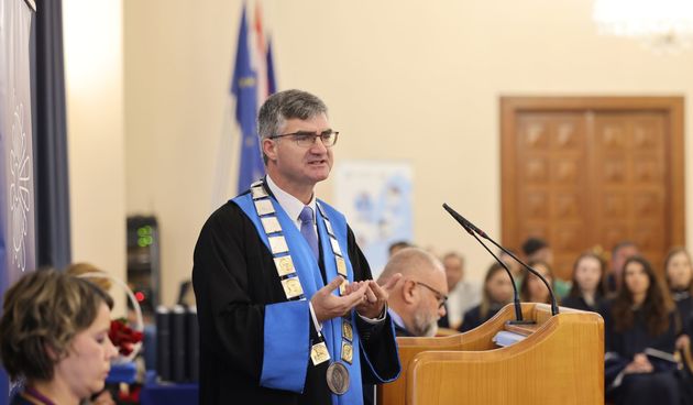 Fotogalerija: Na Sveučilištu u Zadru danas je u dvije odvojene ...