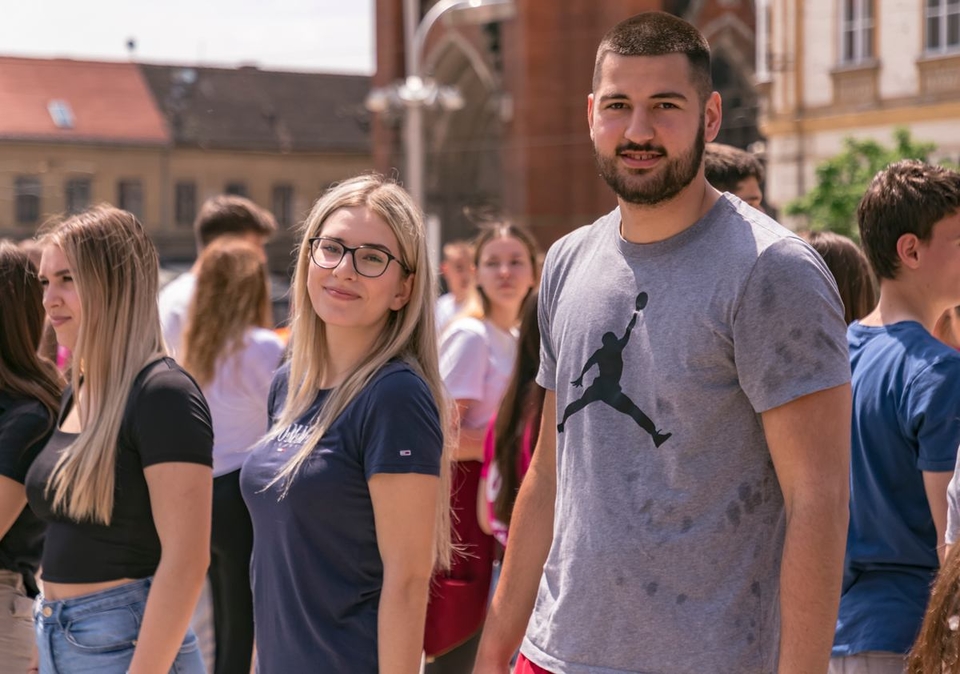 Fotogalerija: Osječki maturanti odradili generalku Quadrille — SIB.hr