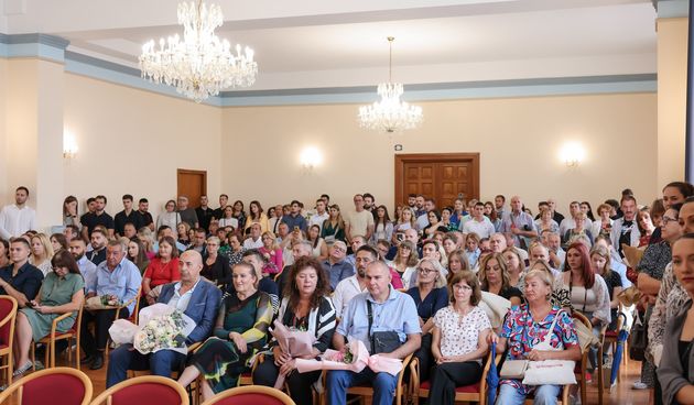 Fotogalerija: Promocija 186 magistrica i magistara na Sveučilištu u ...