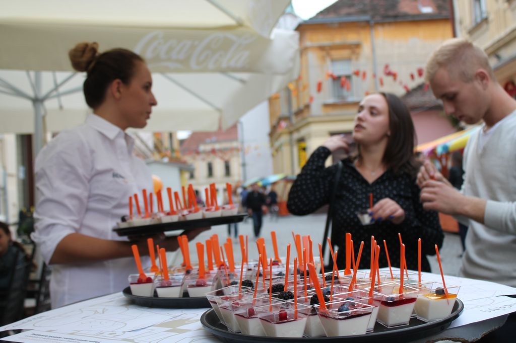 Gustolato proslavio prvi rođendan uz slatko druženje i glazbu ...