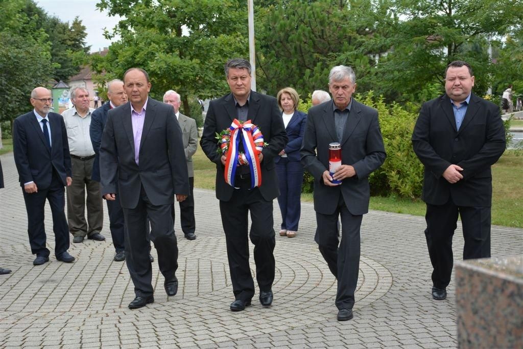 FOTO: Na temeljima utvrde Novi Zrin poklonili se Nikoli Zrinskom ...